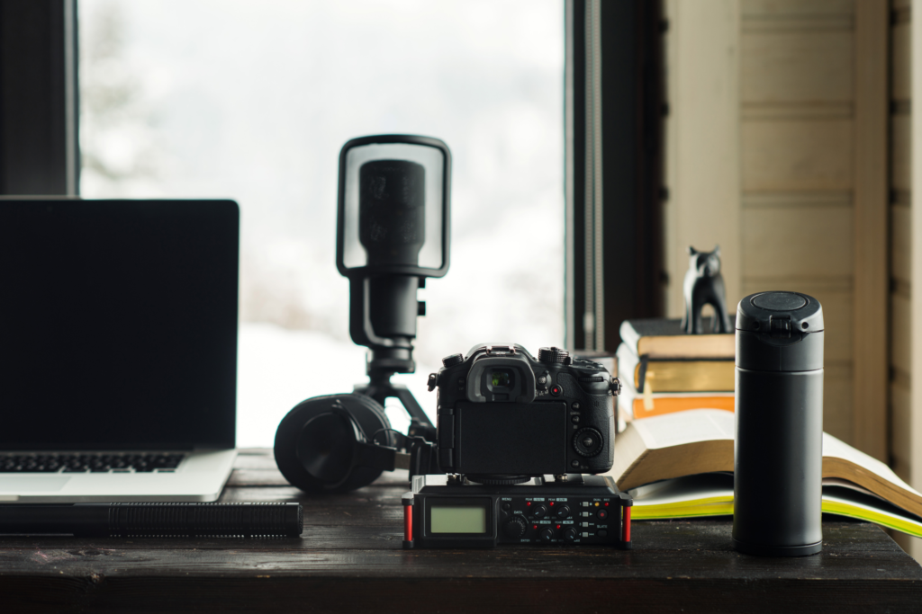 Equipos de audio y video: ¿Cómo mejorar tus conferencias en línea ...